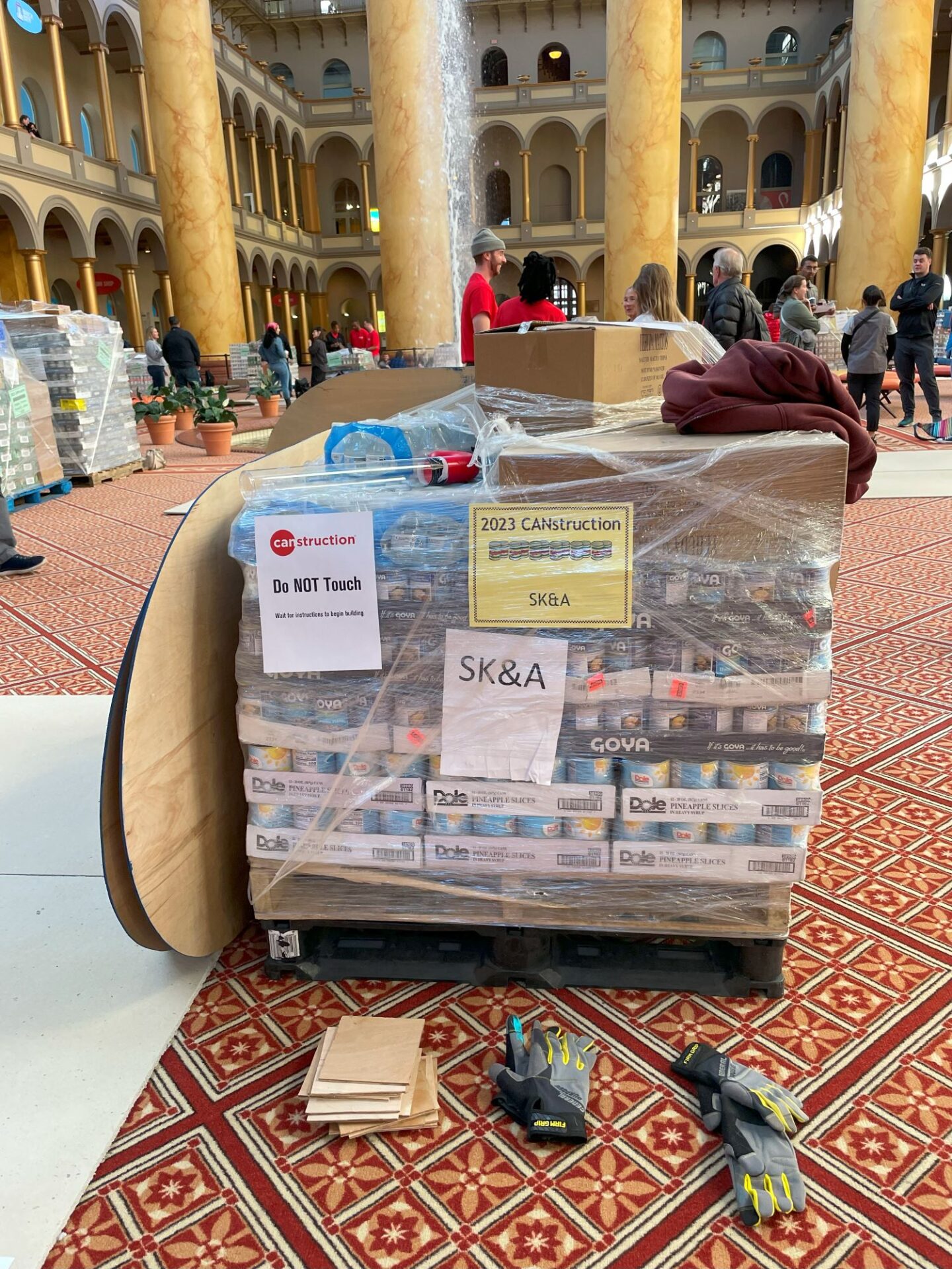 Scrub-a-dub-dub: SK&A built a tub! CANstruction 2023 - SK&A